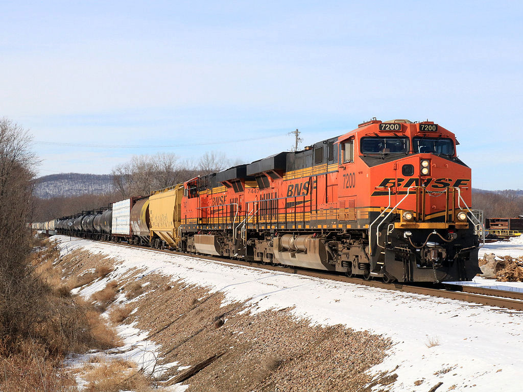 BNSF 7200